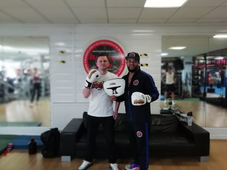 Dirty Boxing: The Tricks Of The Trade - Sidekick Boxing